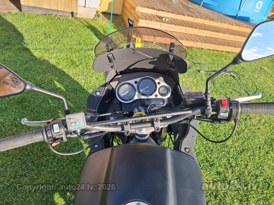 Черный Ямаха TDM 850 1991 в Вильянди, объемом двигателя 0.00 л и пробегом 55 тыс. км за 1200 €, фото 9 на AUTOMOTO.COM.LV