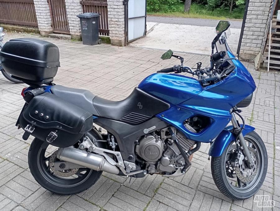 Синий Ямаха TDM 850 1991 в Вильнюс, объемом двигателя 0.85 л и пробегом 81 тыс. км за 1550 €, фото 1 на AUTOMOTO.COM.LV
