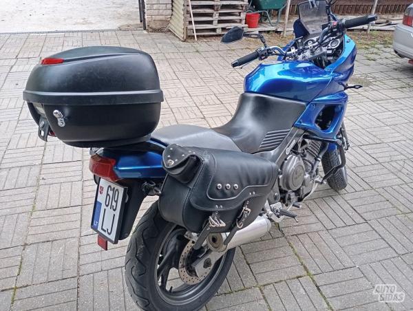 Blue Yamaha TDM 850 1991 in Vilnius, with an engine capacity of 0.85 L and mileage of 81 thousand km for 1550 €, photo 2 on AUTOMOTO.COM.LV