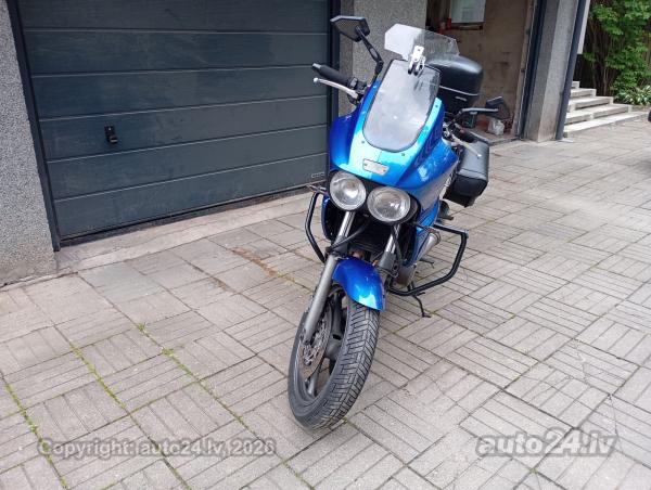 Yamaha TDM 850 1991 in Vilnius on AUTOMOTO.COM.LV Blue Yamaha TDM 850 1991 in Vilnius, with an engine capacity of 0.85 L and mileage of 80 thousand km for 1250 €, photo 4 on AUTOMOTO.COM.LV