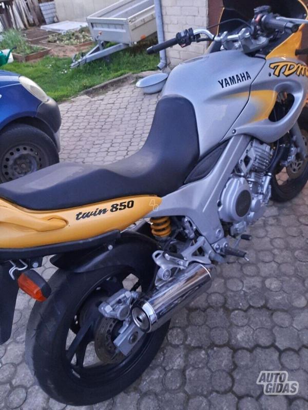 Grey Yamaha TDM 850 1996 in Vilnius, with an engine capacity of 0.85 L and mileage of 62 thousand km for 650 €, photo 3 on AUTOMOTO.COM.LV