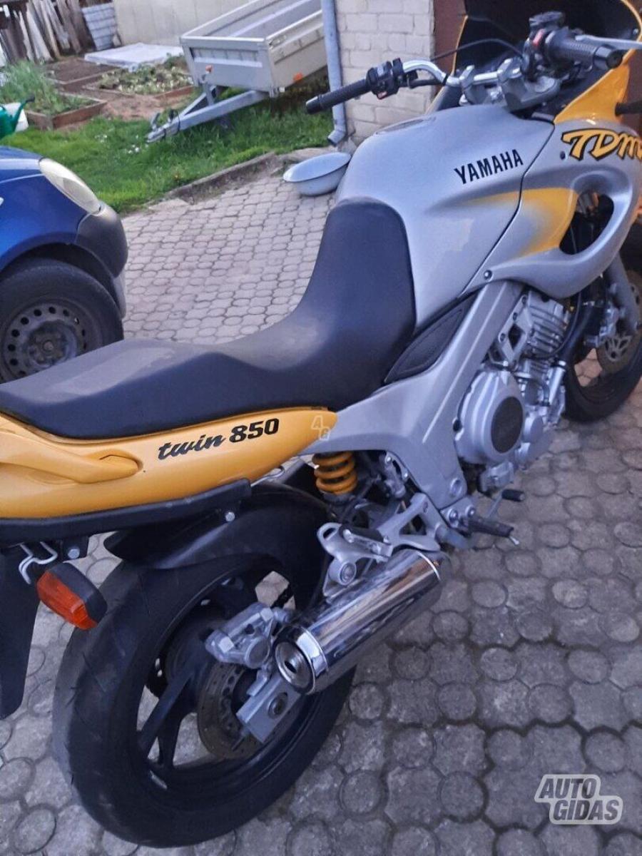 Grey Yamaha TDM 850 1996 in Vilnius, with an engine capacity of 0.85 L and mileage of 62 thousand km for 650 €, photo 4 on AUTOMOTO.COM.LV