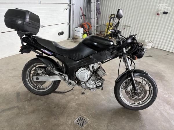 Ямаха TDM 850 1991 в Кельме, объемом двигателя 0.85 л и пробегом 0 тыс. км за 365 €, фото 2 на AUTOMOTO.COM.LV