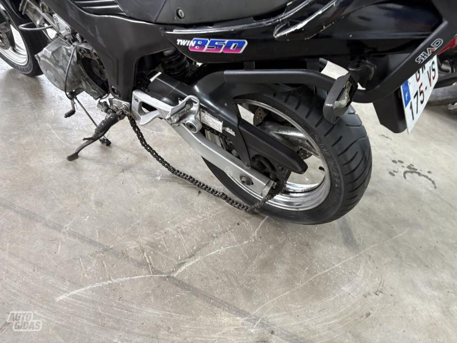 Ямаха TDM 850 1991 в Кельме, объемом двигателя 0.85 л и пробегом 0 тыс. км за 365 €, фото 11 на AUTOMOTO.COM.LV