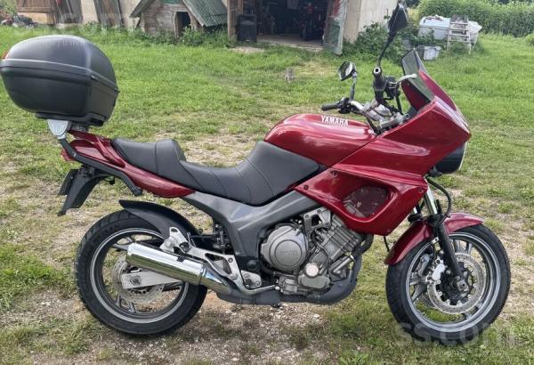 Yamaha TDM 850 1993 in Liepaja, with an engine capacity of 0.85 L and mileage of 0 thousand km for 2500 €, photo 4 on AUTOMOTO.COM.LV