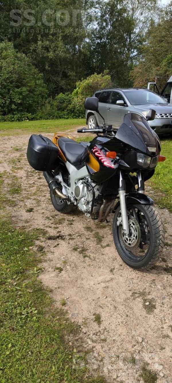 Ямаха TDM 850 1999 в Огре на AUTOMOTO.COM.LV Ямаха TDM 850 1999 в Огре, объемом двигателя 0.85 л и пробегом 0 тыс. км за 2000 €, фото 3 на AUTOMOTO.COM.LV