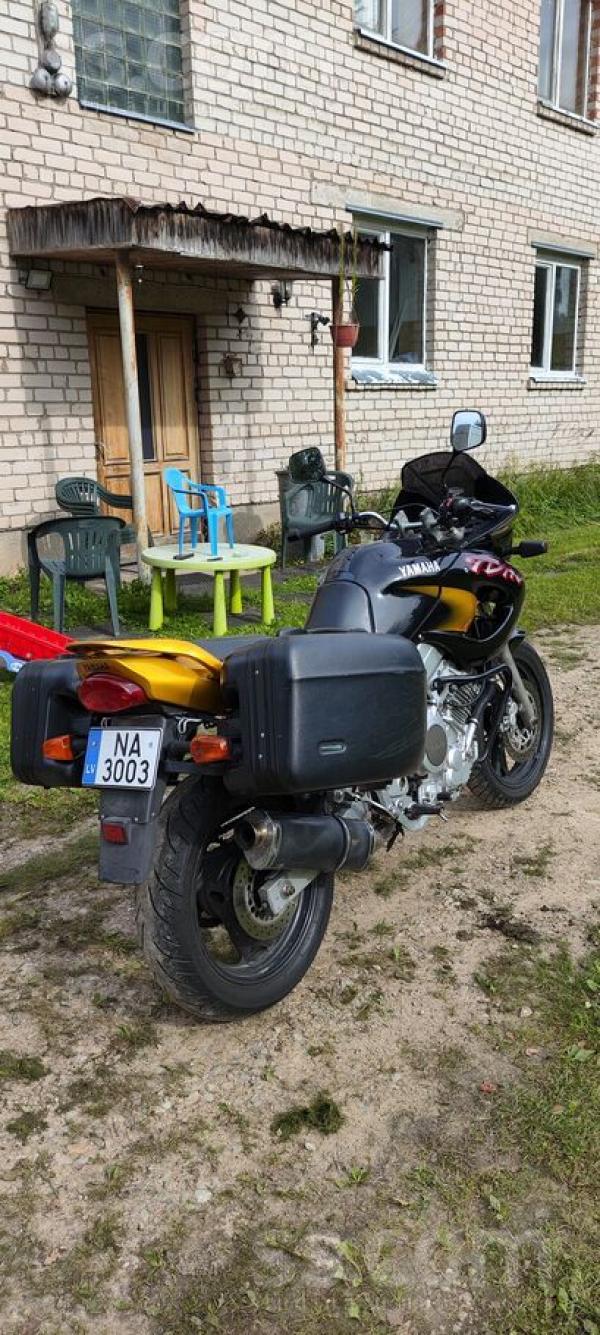 Ямаха TDM 850 1999 в Огре на AUTOMOTO.COM.LV Ямаха TDM 850 1999 в Огре, объемом двигателя 0.85 л и пробегом 0 тыс. км за 2000 €, фото 4 на AUTOMOTO.COM.LV