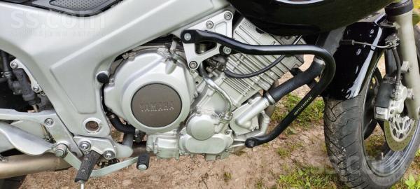 Ямаха TDM 850 1999 в Огре на AUTOMOTO.COM.LV Ямаха TDM 850 1999 в Огре, объемом двигателя 0.85 л и пробегом 0 тыс. км за 2000 €, фото 7 на AUTOMOTO.COM.LV