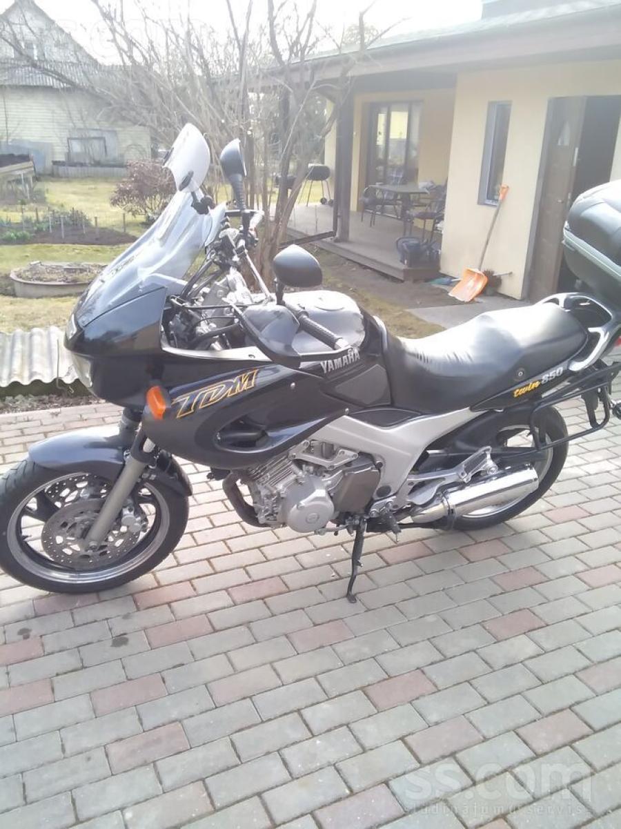 Yamaha TDM 850 2000 in Ogre, with an engine capacity of 0.85 L and mileage of 0 thousand km for 2050 €, photo 5 on AUTOMOTO.COM.LV