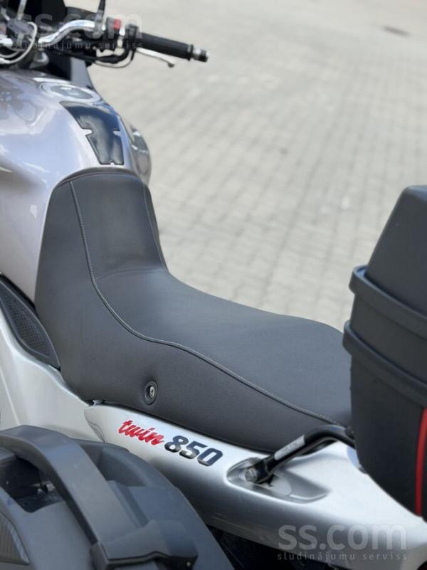 Yamaha TDM 850 2001 Kuldīga, ar dzinēja tilpumu 0.85 L un nobraukumu 0 tūkst. km par 1950 €, foto 7 vietnē AUTOMOTO.COM.LV