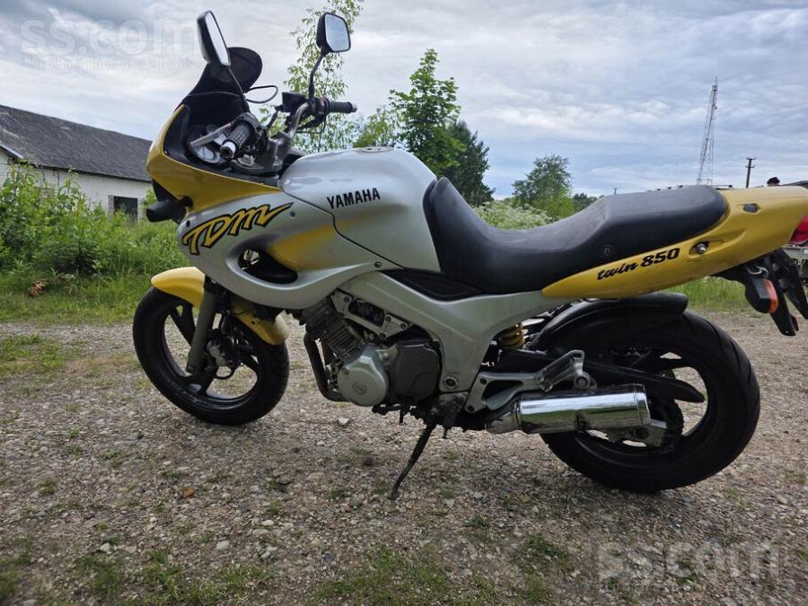 Yamaha TDM 850 2002 in Daugavpils, with an engine capacity of 0.85 L and mileage of 0 thousand km for 500 €, photo 5 on AUTOMOTO.COM.LV