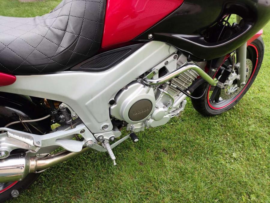 Red Yamaha TDM 850 1999 in Taurage, with an engine capacity of 0.85 L and mileage of 51 thousand km for 1599 €, photo 9 on AUTOMOTO.COM.LV