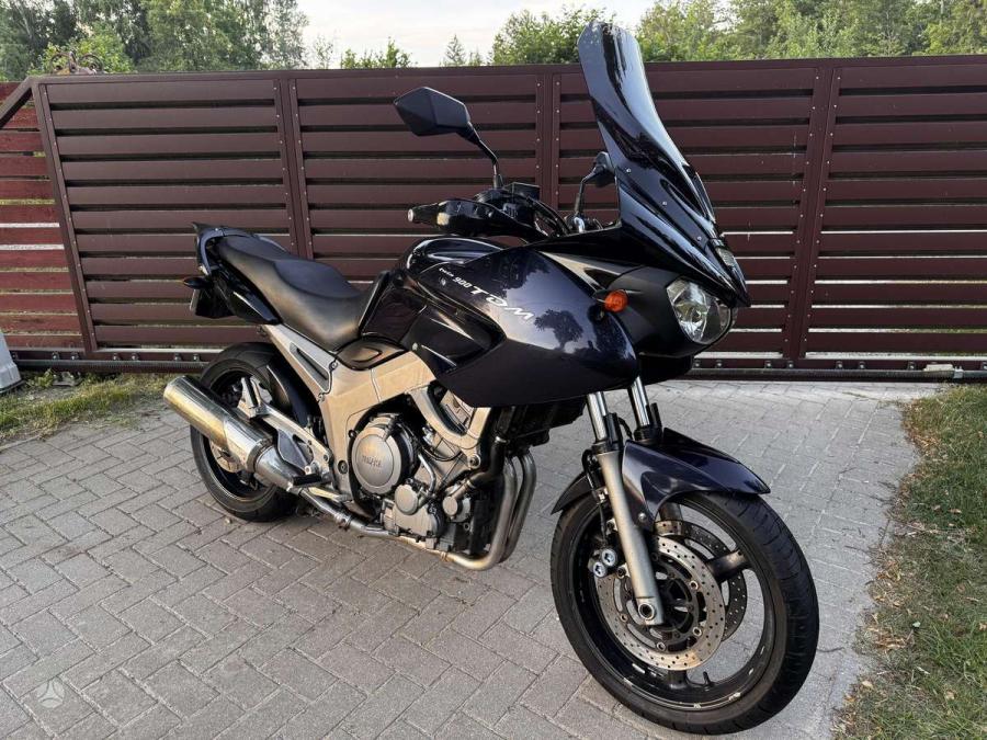 Black Yamaha TDM 900 2003 in Kaunas, with an engine capacity of 0.90 L and mileage of 57 thousand km for 2550 €, photo 1 on AUTOMOTO.COM.LV