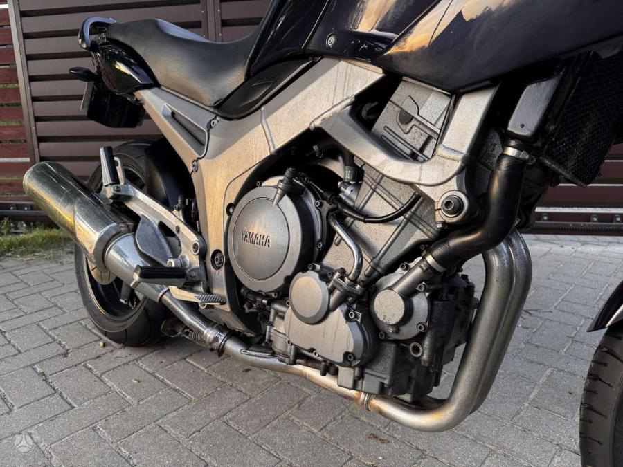Black Yamaha TDM 900 2003 in Kaunas, with an engine capacity of 0.90 L and mileage of 57 thousand km for 2550 €, photo 3 on AUTOMOTO.COM.LV