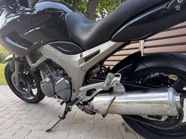 Melns Yamaha TDM 900 2003 Kauņa, ar dzinēja tilpumu 0.90 L un nobraukumu 57 tūkst. km par 2550 €, foto 9 vietnē AUTOMOTO.COM.LV