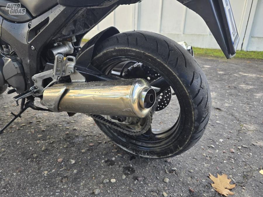 Melns Yamaha TDM 900 2004 Mažeikiai, ar dzinēja tilpumu 0.90 L un nobraukumu 58 tūkst. km par 2599 €, foto 10 vietnē AUTOMOTO.COM.LV