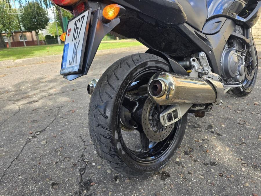Melns Yamaha TDM 900 2004 Mažeikiai, ar dzinēja tilpumu 0.90 L un nobraukumu 58 tūkst. km par 2599 €, foto 11 vietnē AUTOMOTO.COM.LV