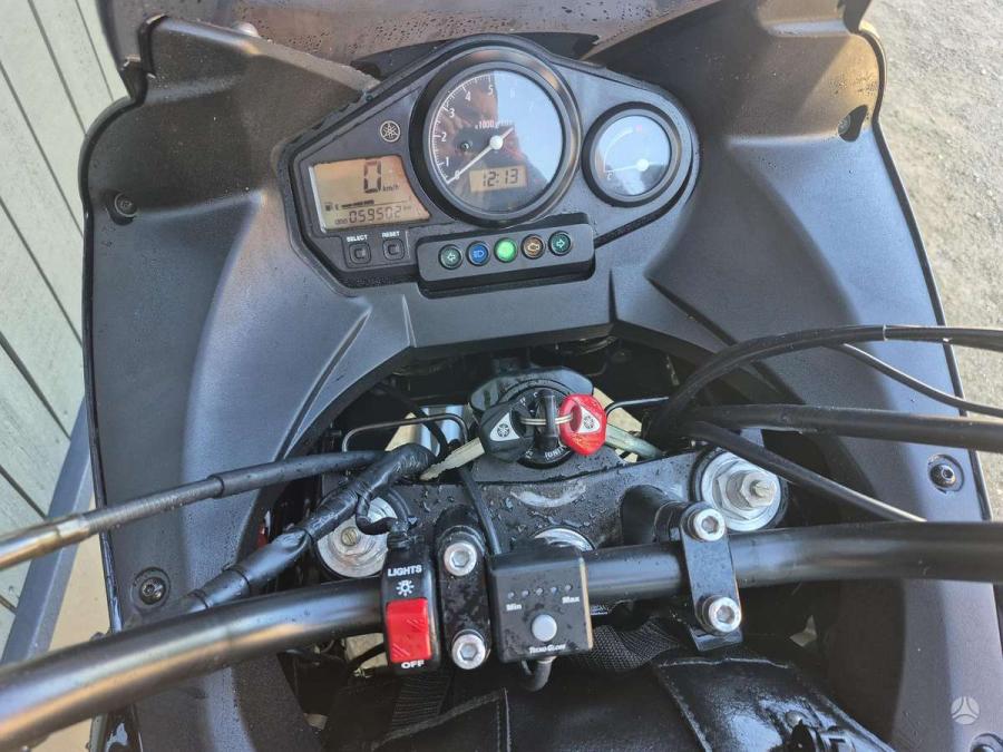 Melns Yamaha TDM 900 2006 Kuršėnai, ar dzinēja tilpumu 0.90 L un nobraukumu 60 tūkst. km par 2750 €, foto 12 vietnē AUTOMOTO.COM.LV