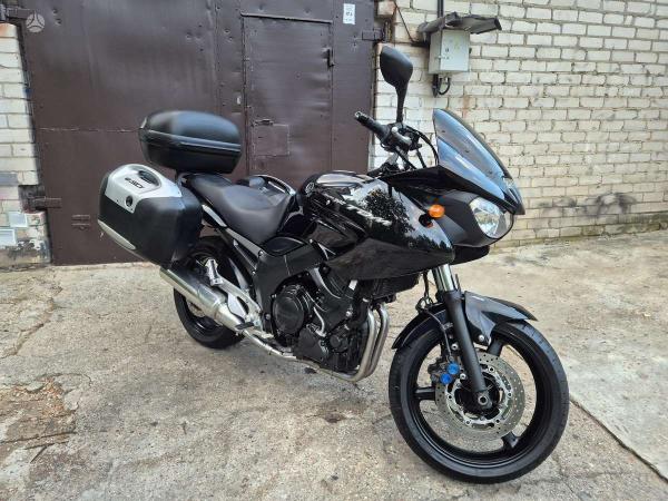 Melns Yamaha TDM 900 2007 Alīta, ar dzinēja tilpumu 0.90 L un nobraukumu 38 tūkst. km par 3550 €, foto 3 vietnē AUTOMOTO.COM.LV