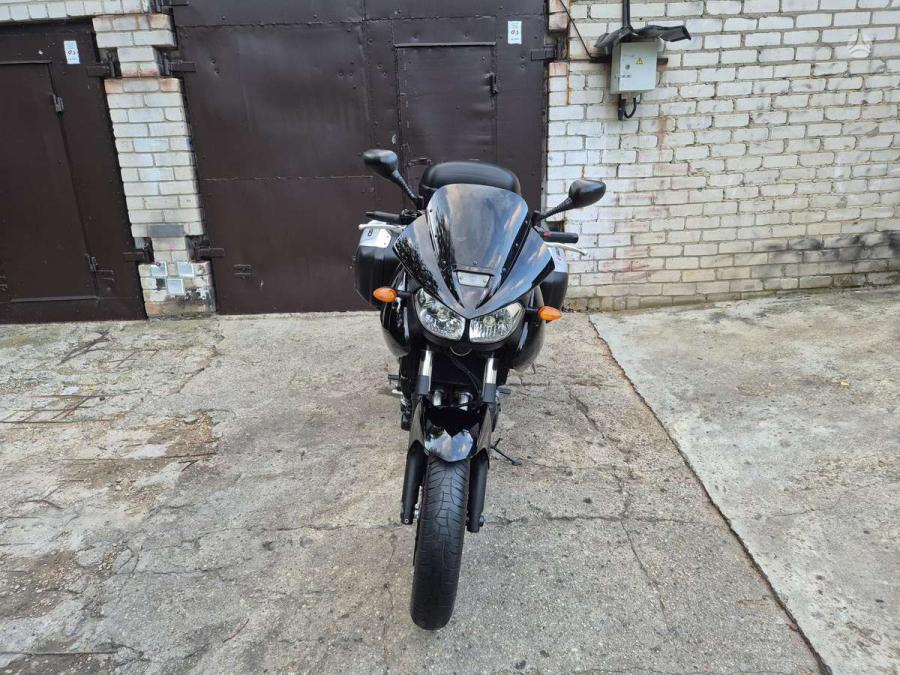 Melns Yamaha TDM 900 2007 Alīta, ar dzinēja tilpumu 0.90 L un nobraukumu 38 tūkst. km par 3550 €, foto 10 vietnē AUTOMOTO.COM.LV