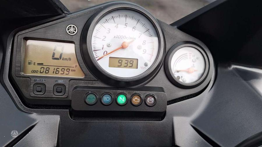 Melns Yamaha TDM 900 2007 Klaipėda, ar dzinēja tilpumu 0.90 L un nobraukumu 82 tūkst. km par 2500 €, foto 9 vietnē AUTOMOTO.COM.LV