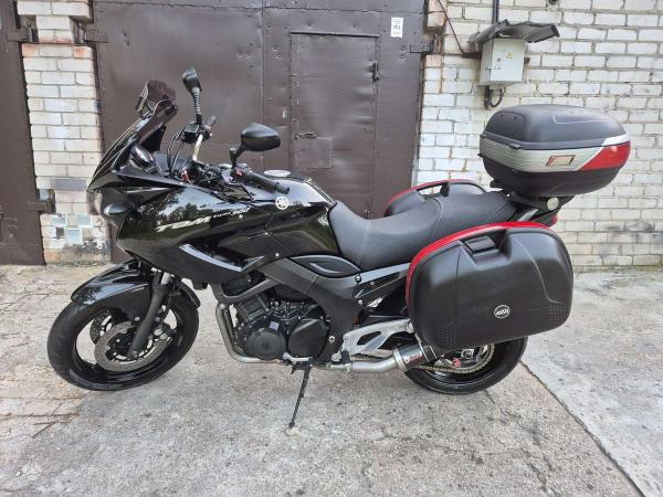 Melns Yamaha TDM 900 2008 Alīta, ar dzinēja tilpumu 0.90 L un nobraukumu 35 tūkst. km par 3650 €, foto 8 vietnē AUTOMOTO.COM.LV
