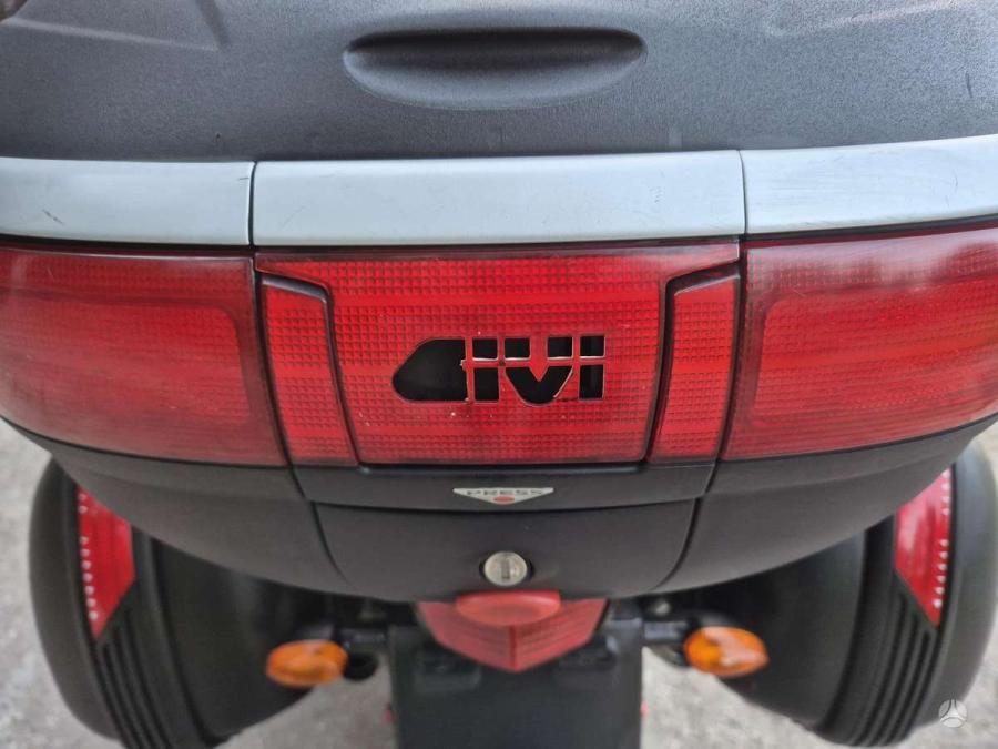 Black Yamaha TDM 900 2008 in Alytus, with an engine capacity of 0.90 L and mileage of 35 thousand km for 3650 €, photo 15 on AUTOMOTO.COM.LV