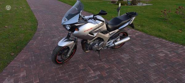 Grey Yamaha TDM 900 2002 in Telschi, with an engine capacity of 0.90 L and mileage of 46 thousand km for 2500 €, photo 2 on AUTOMOTO.COM.LV