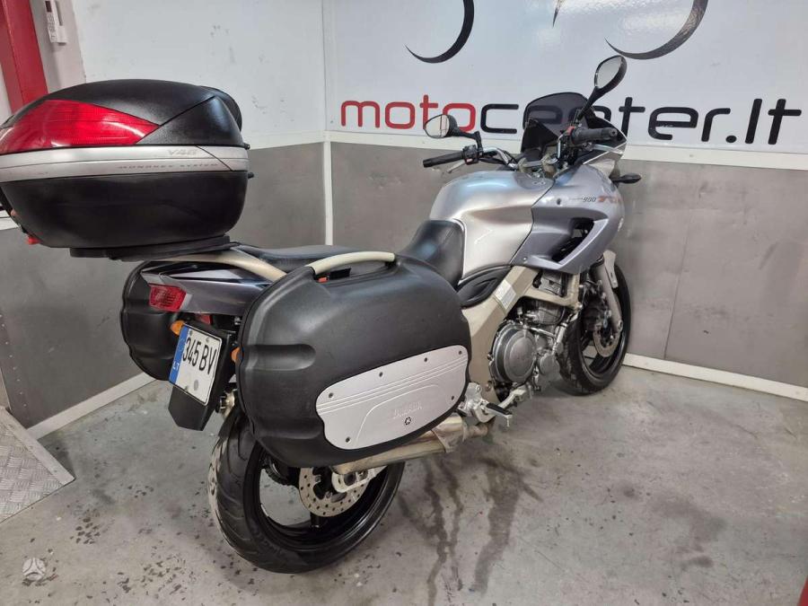 Pelēks Yamaha TDM 900 2002 Kauņa, ar dzinēja tilpumu 0.87 L un nobraukumu 82 tūkst. km par 2600 €, foto 8 vietnē AUTOMOTO.COM.LV