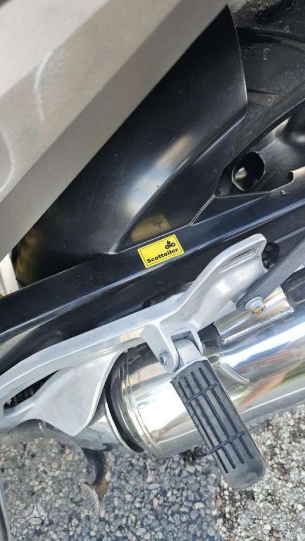Pelēks Yamaha TDM 900 2004 Gargždai, ar dzinēja tilpumu 0.90 L un nobraukumu 71 tūkst. km par 2999 €, foto 10 vietnē AUTOMOTO.COM.LV