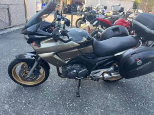 Pelēks Yamaha TDM 900 2005 Pasvalys, ar dzinēja tilpumu 0.90 L un nobraukumu 45 tūkst. km par 2550 €, foto 3 vietnē AUTOMOTO.COM.LV