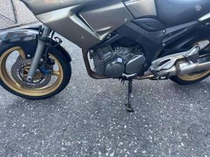 Pelēks Yamaha TDM 900 2005 Pasvalys, ar dzinēja tilpumu 0.90 L un nobraukumu 45 tūkst. km par 2550 €, foto 7 vietnē AUTOMOTO.COM.LV