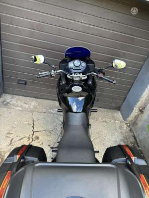 Yamaha TDM 900 2002 Prienai, ar dzinēja tilpumu 0.90 L un nobraukumu 55 tūkst. km par 3099 €, foto 9 vietnē AUTOMOTO.COM.LV