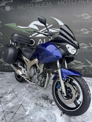 Yamaha TDM 900 2003 Prienai, ar dzinēja tilpumu 0.90 L un nobraukumu 43 tūkst. km par 3100 €, foto  vietnē AUTOMOTO.COM.LV