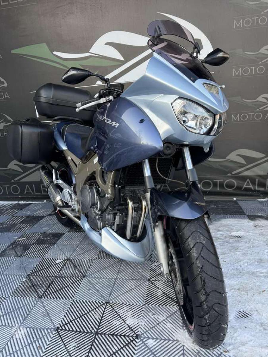 Yamaha TDM 900 2003 Prienai, ar dzinēja tilpumu 0.90 L un nobraukumu 50 tūkst. km par 3150 €, foto 3 vietnē AUTOMOTO.COM.LV