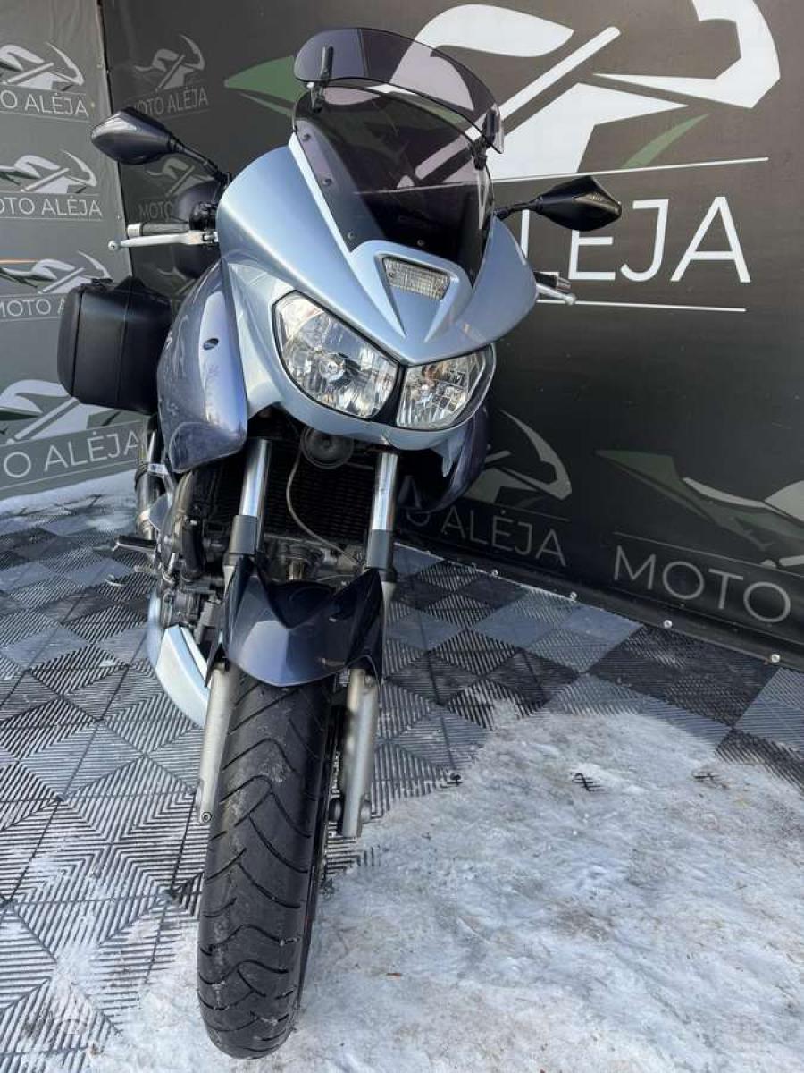 Yamaha TDM 900 2003 Prienai, ar dzinēja tilpumu 0.90 L un nobraukumu 50 tūkst. km par 3150 €, foto 4 vietnē AUTOMOTO.COM.LV