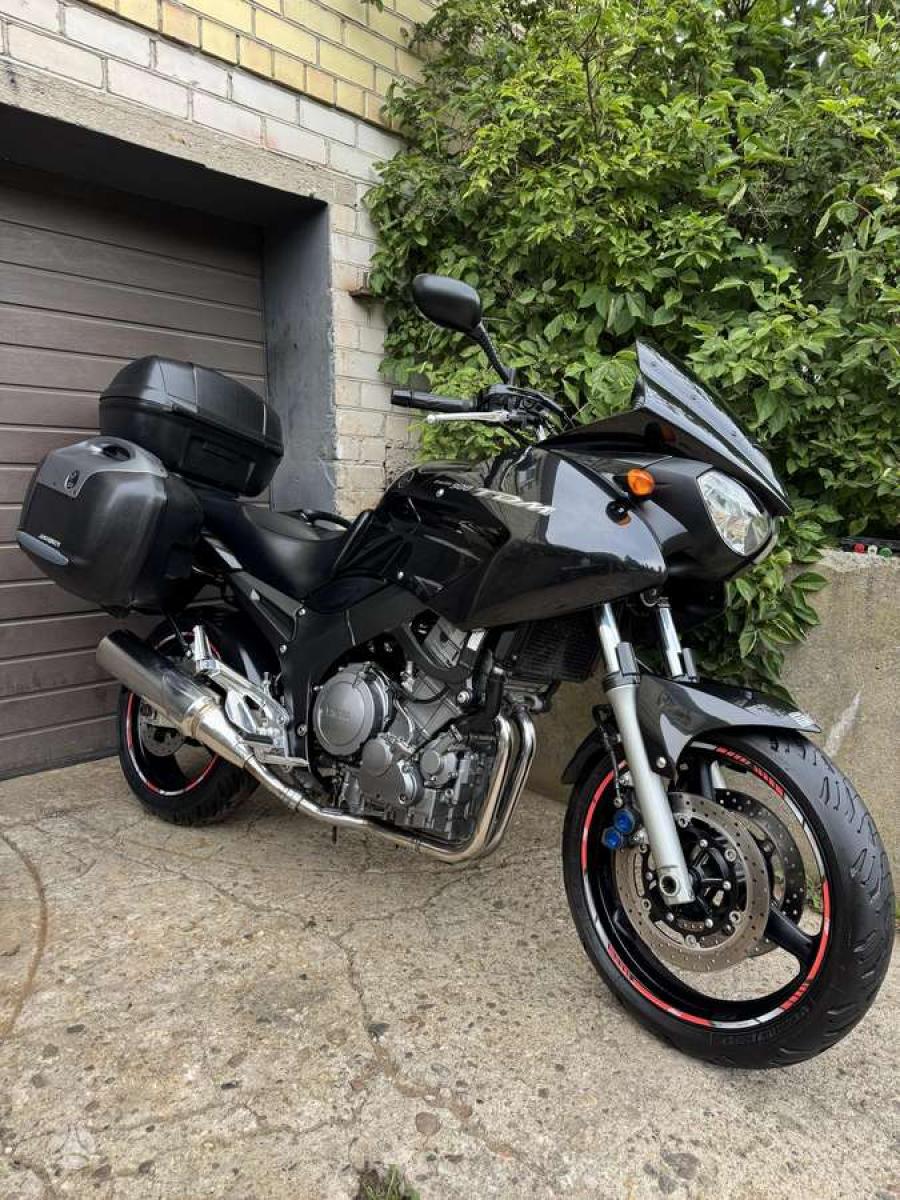 Yamaha TDM 900 2004 Prienai, ar dzinēja tilpumu 0.90 L un nobraukumu 38 tūkst. km par 3150 €, foto 3 vietnē AUTOMOTO.COM.LV