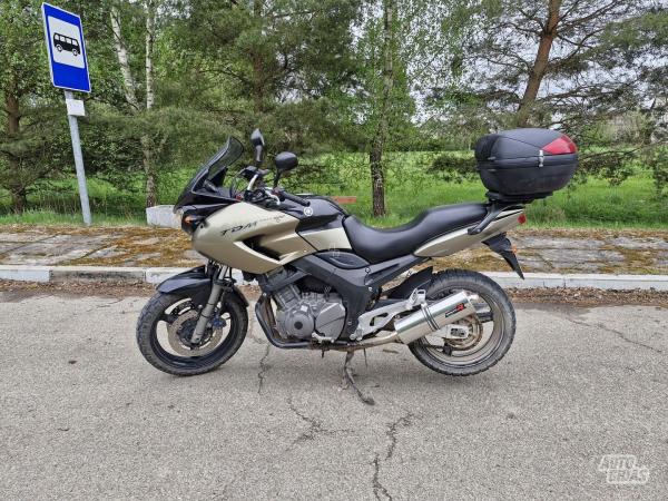 Yamaha TDM 900 2005 in Jurbarkas, with an engine capacity of 0.90 L and mileage of 51 thousand km for 2750 €, photo 6 on AUTOMOTO.COM.LV