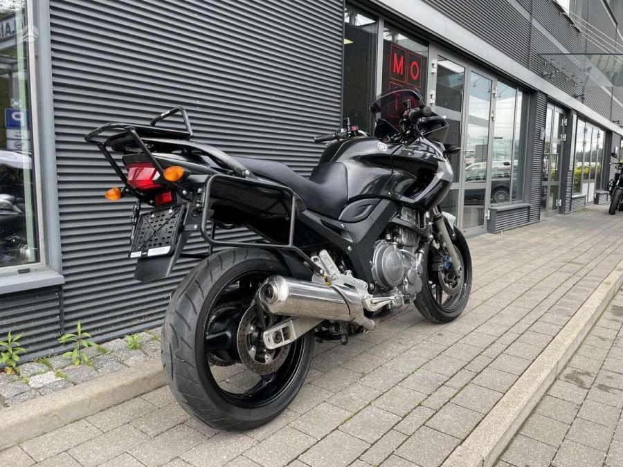 Yamaha TDM 900 2006 Rīga, ar dzinēja tilpumu 0.90 L un nobraukumu 35 tūkst. km par 3499 €, foto 5 vietnē AUTOMOTO.COM.LV