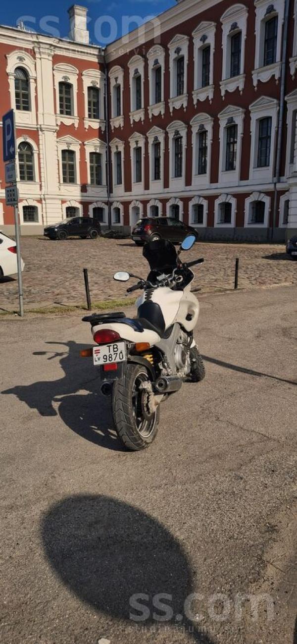 Yamaha TDM 1999 in Jelgava, with an engine capacity of 0.85 L and mileage of 0 thousand km for 1600 €, photo 5 on AUTOMOTO.COM.LV