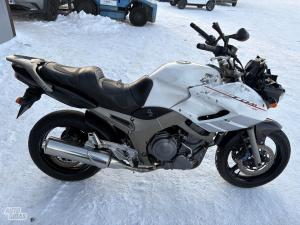Yamaha TDM 2002 Kelmė, ar dzinēja tilpumu 0.90 L un nobraukumu 41 tūkst. km par 965 €, foto 2 vietnē AUTOMOTO.COM.LV