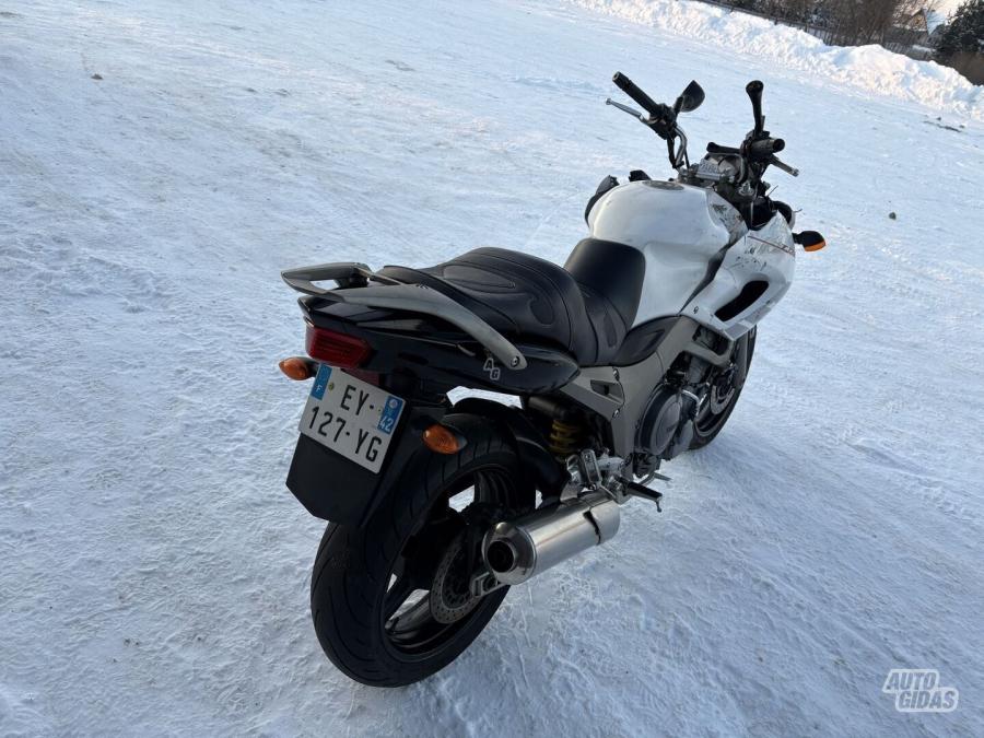Yamaha TDM 2002 Kelmė, ar dzinēja tilpumu 0.90 L un nobraukumu 41 tūkst. km par 965 €, foto 3 vietnē AUTOMOTO.COM.LV