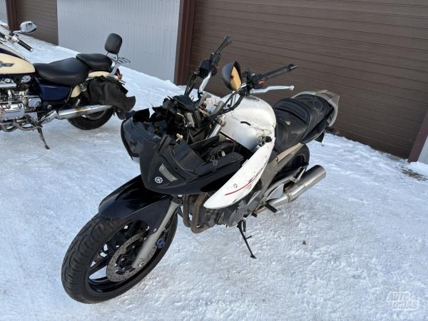 Yamaha TDM 2002 Kelmė, ar dzinēja tilpumu 0.90 L un nobraukumu 41 tūkst. km par 965 €, foto 6 vietnē AUTOMOTO.COM.LV