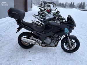 Yamaha TDM 2005 Kelmė, ar dzinēja tilpumu 0.90 L un nobraukumu 25 tūkst. km par 1030 €, foto 2 vietnē AUTOMOTO.COM.LV