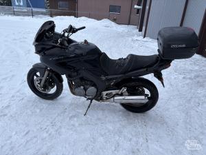 Yamaha TDM 2005 Kelmė, ar dzinēja tilpumu 0.90 L un nobraukumu 25 tūkst. km par 1030 €, foto 5 vietnē AUTOMOTO.COM.LV