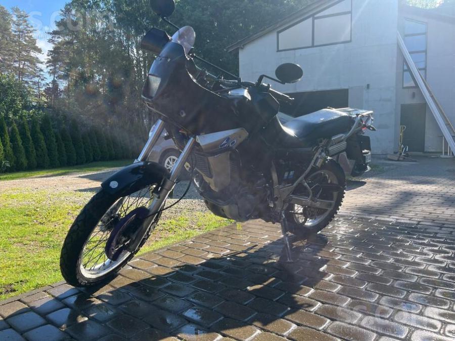 Yamaha Tenere 1992 Rīga, ar dzinēja tilpumu 0.66 L un nobraukumu 0 tūkst. km par 500 €, foto 5 vietnē AUTOMOTO.COM.LV