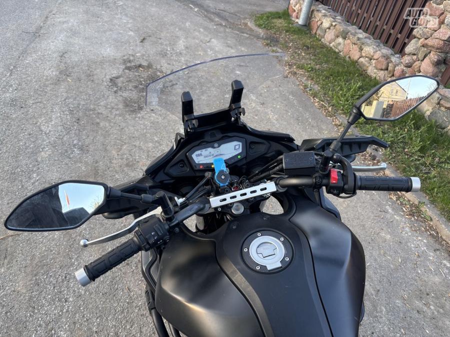 Black Yamaha Tracer 7 2017 in Marijampole, with an engine capacity of 0.70 L and mileage of 10 thousand km for 4700 €, photo 4 on AUTOMOTO.COM.LV