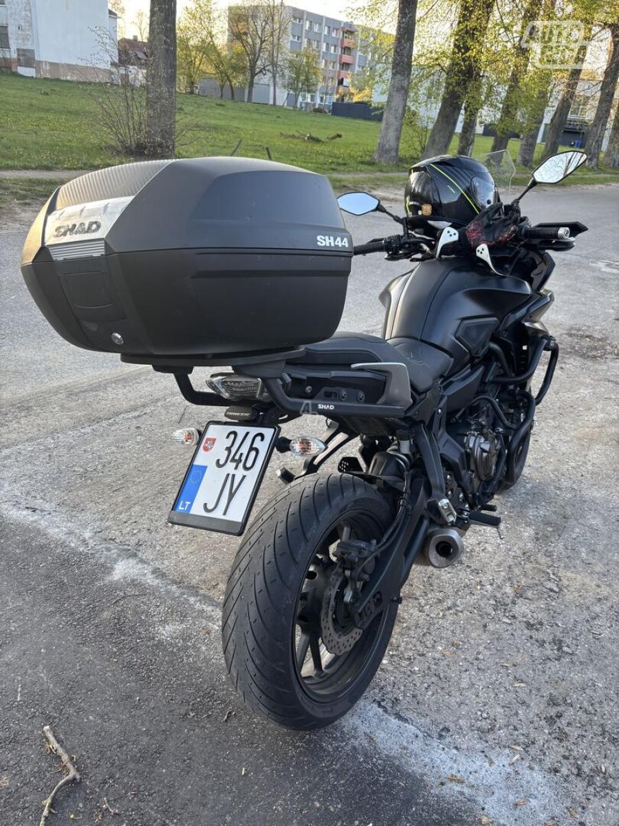 Black Yamaha Tracer 7 2017 in Marijampole, with an engine capacity of 0.70 L and mileage of 10 thousand km for 4700 €, photo 8 on AUTOMOTO.COM.LV