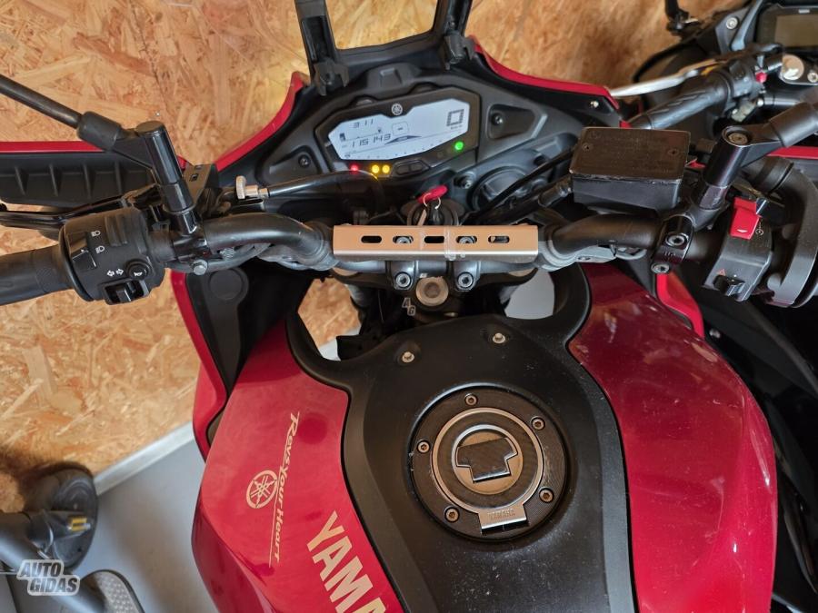 Red Yamaha Tracer 7 2017 in Pasvalys, with an engine capacity of 0.70 L and mileage of 0 thousand km for 3849 €, photo 18 on AUTOMOTO.COM.LV