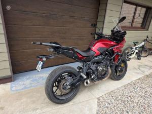 Red Yamaha Tracer 7 2017 in Pasvalys, with an engine capacity of 0.70 L and mileage of 100 thousand km for 3499 €, photo 4 on AUTOMOTO.COM.LV